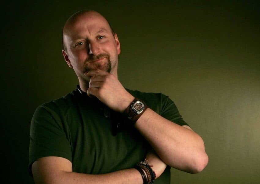 THE LAIR: Director Neil Marshall Returns to His DOG SOLDIERS Roots for ...